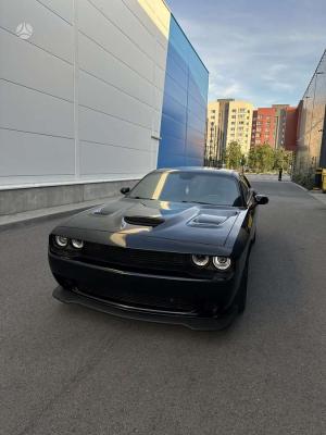 Melns Dodge Challenger 2019 Klaipėda, ar dzinēja tilpumu 5.65 L un nobraukumu 117 tūkst. km par 21000 €, foto 4 vietnē AUTOMOTO.COM.LV
