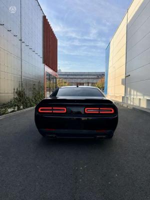 Melns Dodge Challenger 2019 Klaipėda, ar dzinēja tilpumu 5.65 L un nobraukumu 117 tūkst. km par 21000 €, foto 8 vietnē AUTOMOTO.COM.LV