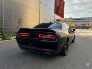 Melns Dodge Challenger 2019 Klaipėda, ar dzinēja tilpumu 5.65 L un nobraukumu 117 tūkst. km par 21000 €, foto 9 vietnē AUTOMOTO.COM.LV
