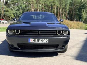 Melns Dodge Challenger 2019 Kauņa, ar dzinēja tilpumu 3.60 L un nobraukumu 140 tūkst. km par 12200 €, foto 3 vietnē AUTOMOTO.COM.LV