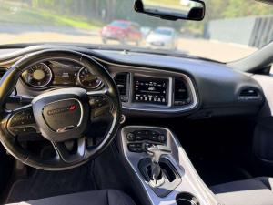 Melns Dodge Challenger 2019 Kauņa, ar dzinēja tilpumu 3.60 L un nobraukumu 140 tūkst. km par 12200 €, foto 17 vietnē AUTOMOTO.COM.LV