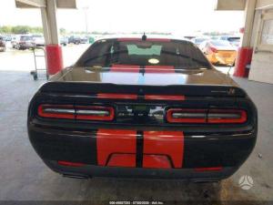 Black Dodge Challenger 2020 in Klaipeda, with an engine capacity of 0.00 L and mileage of 71 thousand km for 10600 €, photo 18 on AUTOMOTO.COM.LV