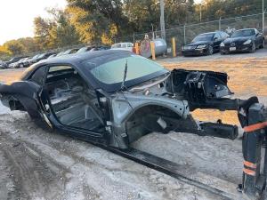 Melns Dodge Challenger 2020 Gargždai, ar dzinēja tilpumu 6.17 L un nobraukumu 16 tūkst. km par 5500 €, foto 1 vietnē AUTOMOTO.COM.LV