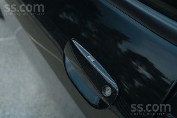 Melns Dodge Challenger 2021 Ogre, ar dzinēja tilpumu 6.20 L un nobraukumu 39 tūkst. km par 79000 €, foto 10 vietnē AUTOMOTO.COM.LV