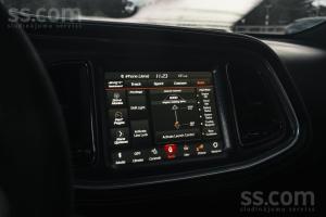 Black Dodge Challenger 2021 in Ogre, with an engine capacity of 6.20 L and mileage of 39 thousand km for 79000 €, photo 18 on AUTOMOTO.COM.LV