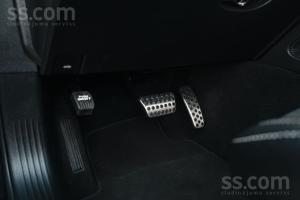 Black Dodge Challenger 2021 in Ogre, with an engine capacity of 6.20 L and mileage of 39 thousand km for 79000 €, photo 20 on AUTOMOTO.COM.LV