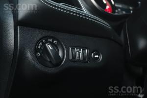 Black Dodge Challenger 2021 in Ogre, with an engine capacity of 6.20 L and mileage of 39 thousand km for 79000 €, photo 23 on AUTOMOTO.COM.LV