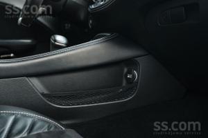 Black Dodge Challenger 2021 in Ogre, with an engine capacity of 6.20 L and mileage of 39 thousand km for 79000 €, photo 26 on AUTOMOTO.COM.LV