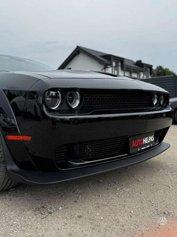 Black Dodge Challenger 2021 in Klaipeda, with an engine capacity of 3.60 L and mileage of 71 thousand km for 22000 €, photo 4 on AUTOMOTO.COM.LV