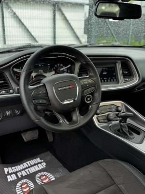 Black Dodge Challenger 2021 in Klaipeda, with an engine capacity of 3.60 L and mileage of 71 thousand km for 22000 €, photo 19 on AUTOMOTO.COM.LV