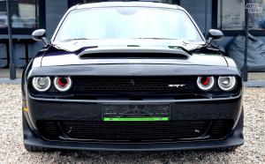 Melns Dodge Challenger 2023 Kretinga, ar dzinēja tilpumu 6.40 L un nobraukumu 20 tūkst. km par 36950 €, foto 6 vietnē AUTOMOTO.COM.LV