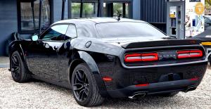 Melns Dodge Challenger 2023 Kretinga, ar dzinēja tilpumu 6.40 L un nobraukumu 20 tūkst. km par 36950 €, foto 11 vietnē AUTOMOTO.COM.LV