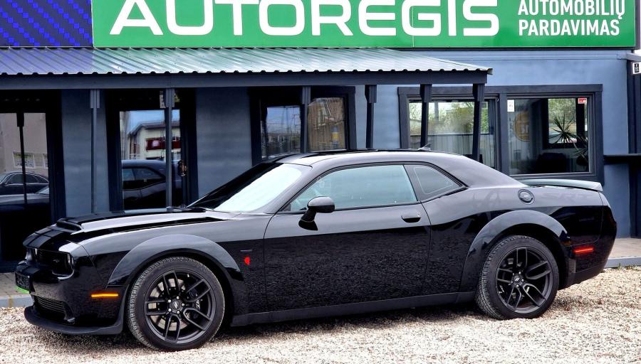 Melns Dodge Challenger 2023 Kretinga, ar dzinēja tilpumu 6.40 L un nobraukumu 20 tūkst. km par 36950 €, foto 12 vietnē AUTOMOTO.COM.LV