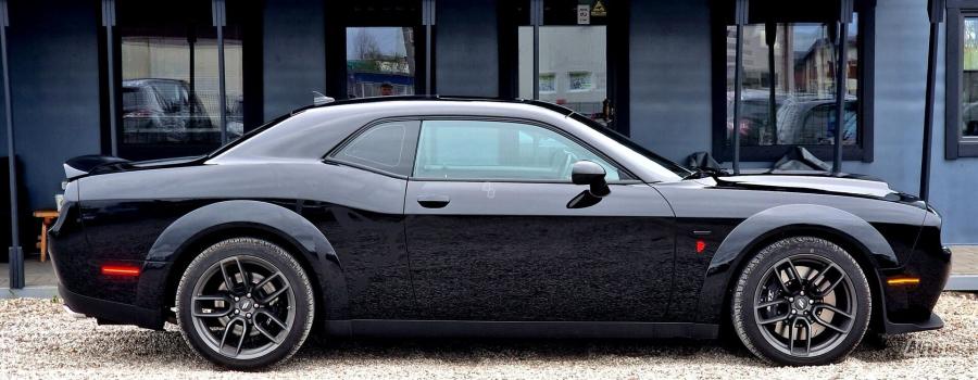 Melns Dodge Challenger 2023 Kretinga, ar dzinēja tilpumu 6.40 L un nobraukumu 20 tūkst. km par 36950 €, foto 18 vietnē AUTOMOTO.COM.LV