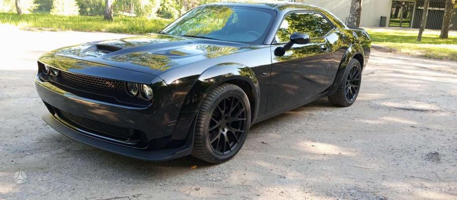 Melns Dodge Challenger 2023 Klaipėda, ar dzinēja tilpumu 6.42 L un nobraukumu 21 tūkst. km par 34900 €, foto 11 vietnē AUTOMOTO.COM.LV