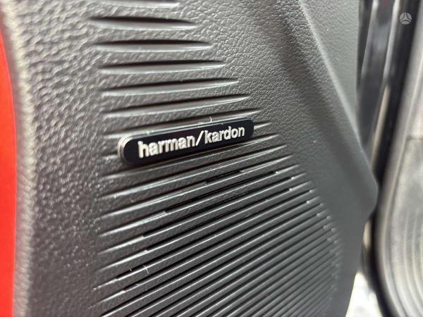 Black Dodge Challenger 2022 in Panevezys, with an engine capacity of 6.40 L and mileage of 5 thousand km for 33900 €, photo 11 on AUTOMOTO.COM.LV