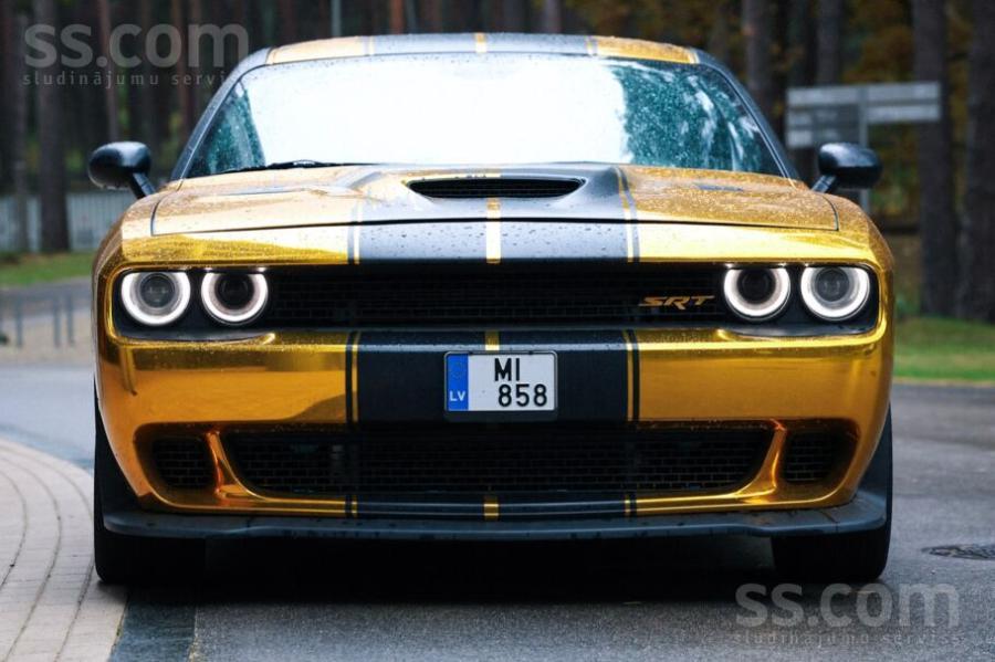 Blue Dodge Challenger 2015 in Riga, with an engine capacity of 3.60 L and mileage of 155 thousand km for 19000 €, photo 5 on AUTOMOTO.COM.LV