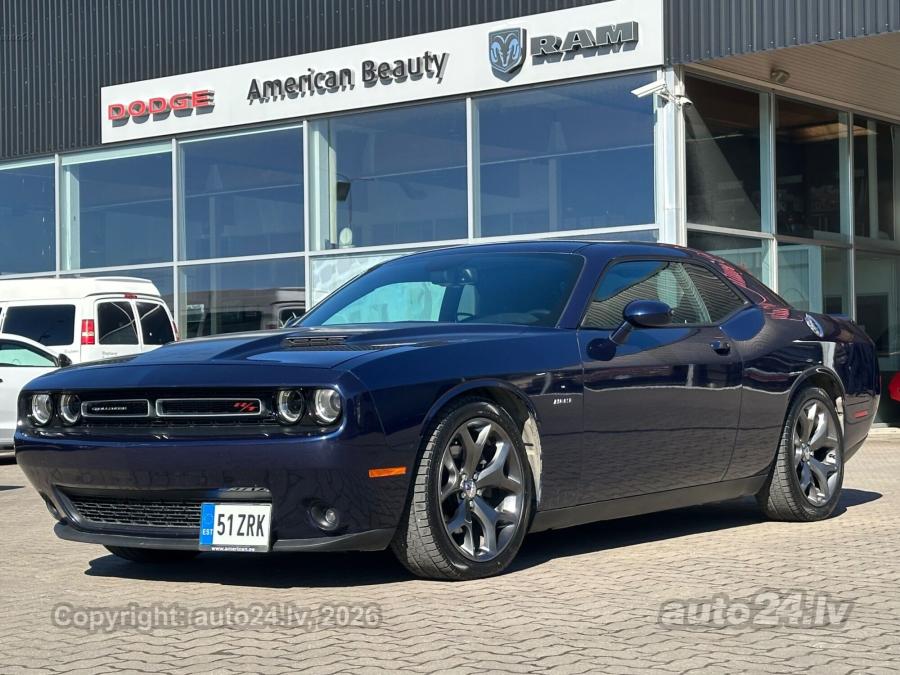 Zils Dodge Challenger 2016 Tallina, ar dzinēja tilpumu 5.70 L un nobraukumu 158 tūkst. km par 19900 €, foto 1 vietnē AUTOMOTO.COM.LV
