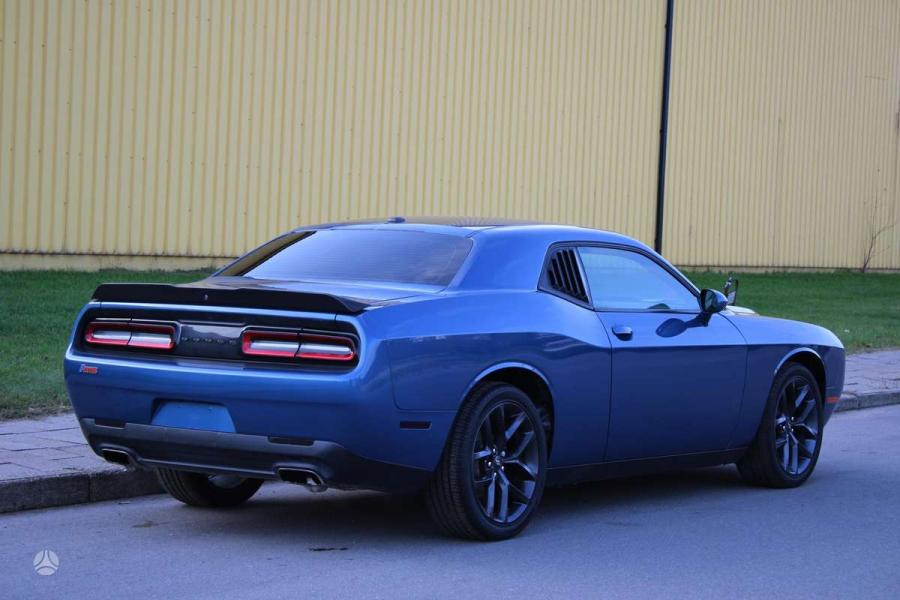 Zils Dodge Challenger 2020 Viļņa, ar dzinēja tilpumu 3.60 L un nobraukumu 164 tūkst. km par 16600 €, foto 6 vietnē AUTOMOTO.COM.LV