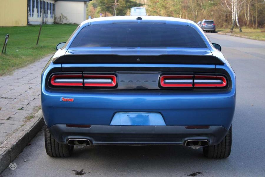 Blue Dodge Challenger 2020 in Vilnius, with an engine capacity of 3.60 L and mileage of 164 thousand km for 16600 €, photo 5 on AUTOMOTO.COM.LV