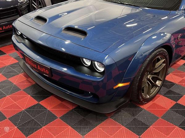 Zils Dodge Challenger 2021 Viļņa, ar dzinēja tilpumu 6.20 L un nobraukumu 18 tūkst. km par 57600 €, foto 7 vietnē AUTOMOTO.COM.LV