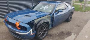 Blue Dodge Challenger 2021 in Siauliai, with an engine capacity of 3.60 L and mileage of 160 thousand km for 11400 €, photo 6 on AUTOMOTO.COM.LV