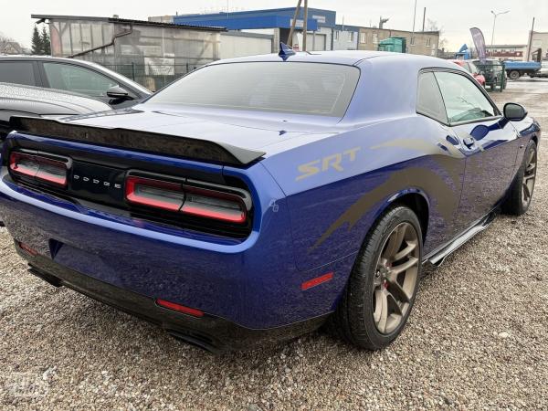 Zils Dodge Challenger 2022 Kretinga, ar dzinēja tilpumu 6.40 L un nobraukumu 55 tūkst. km par 34999 €, foto 8 vietnē AUTOMOTO.COM.LV
