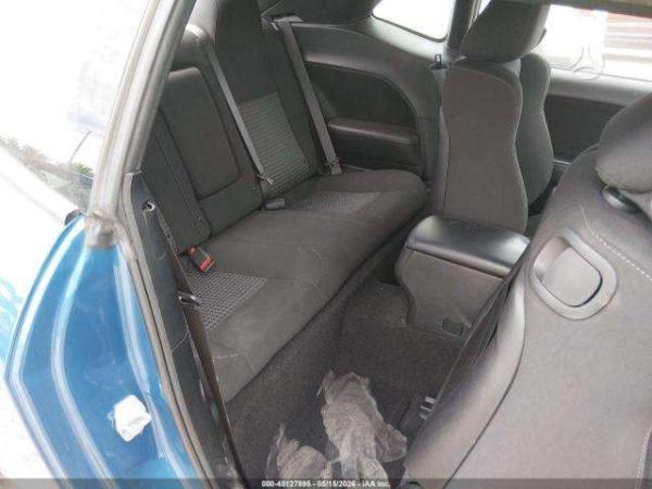 Blue Dodge Challenger 2023 in Klaipeda, with an engine capacity of 5.65 L and mileage of 38 thousand km for 10250 €, photo 8 on AUTOMOTO.COM.LV