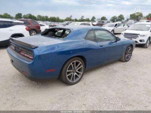 Blue Dodge Challenger 2023 in Klaipeda, with an engine capacity of 5.65 L and mileage of 38 thousand km for 10250 €, photo 5 on AUTOMOTO.COM.LV