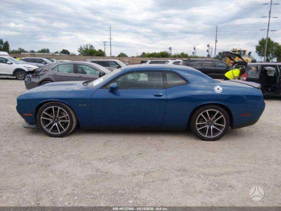 Blue Dodge Challenger 2023 in Klaipeda, with an engine capacity of 5.65 L and mileage of 38 thousand km for 10250 €, photo 15 on AUTOMOTO.COM.LV