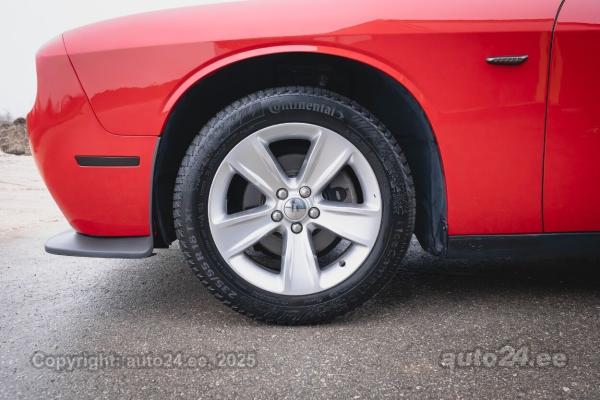 Dodge Challenger 2018 in Tartu, with an engine capacity of 3.60 L and mileage of 180 thousand km for 17900 €, photo 11 on AUTOMOTO.COM.LV
