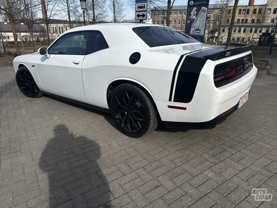 Dodge Challenger 2019 in Siauliai, with an engine capacity of 5.70 L and mileage of 64 thousand km for 19900 €, photo 7 on AUTOMOTO.COM.LV