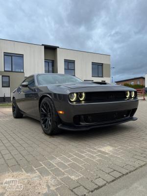 Dodge Challenger 2019 Viļņa, ar dzinēja tilpumu 5.70 L un nobraukumu 50 tūkst. km par 22900 €, foto  vietnē AUTOMOTO.COM.LV