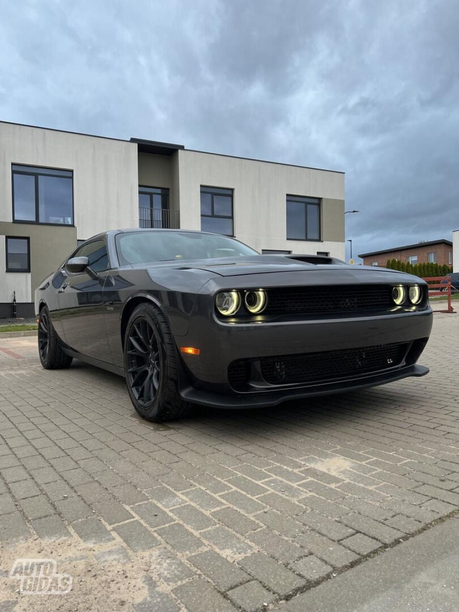 Dodge Challenger 2019 Viļņa, ar dzinēja tilpumu 5.70 L un nobraukumu 50 tūkst. km par 22900 €, foto 1 vietnē AUTOMOTO.COM.LV