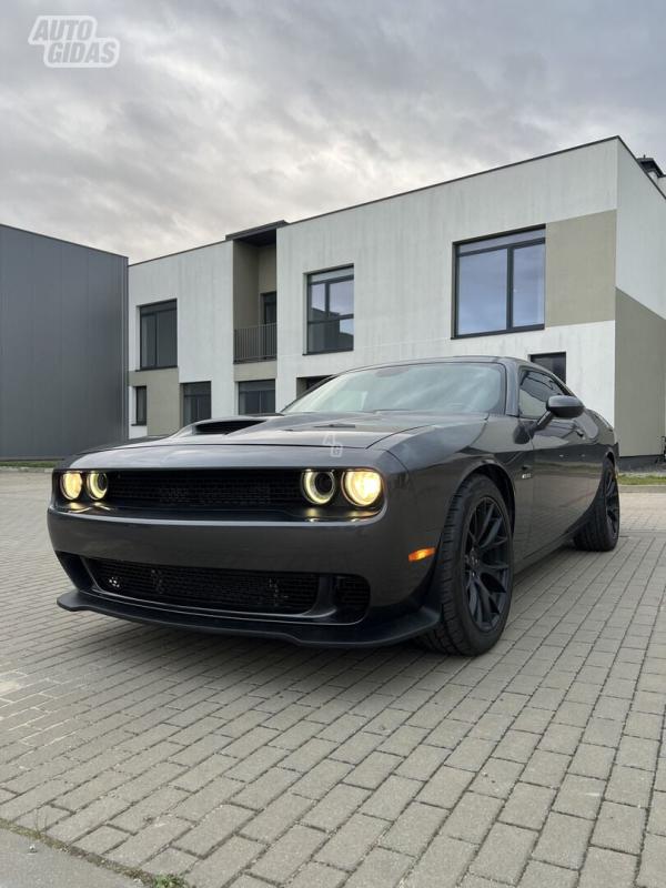 Dodge Challenger 2019 Viļņa vietnē Dodge Challenger 2019 Viļņa, ar dzinēja tilpumu 5.70 L un nobraukumu 50 tūkst. km par 22900 €, foto 4 vietnē AUTOMOTO.COM.LV