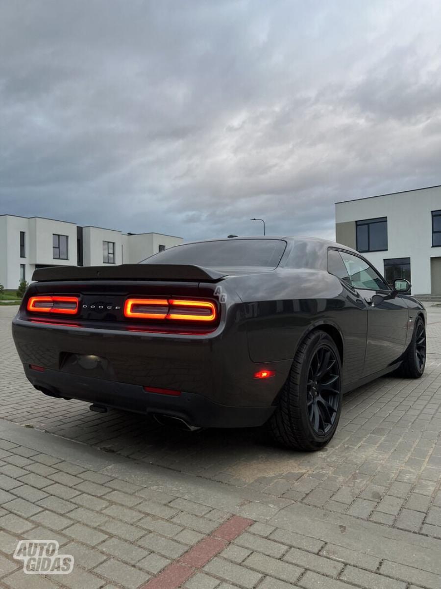 Dodge Challenger 2019 Viļņa, ar dzinēja tilpumu 5.70 L un nobraukumu 50 tūkst. km par 22900 €, foto 5 vietnē AUTOMOTO.COM.LV