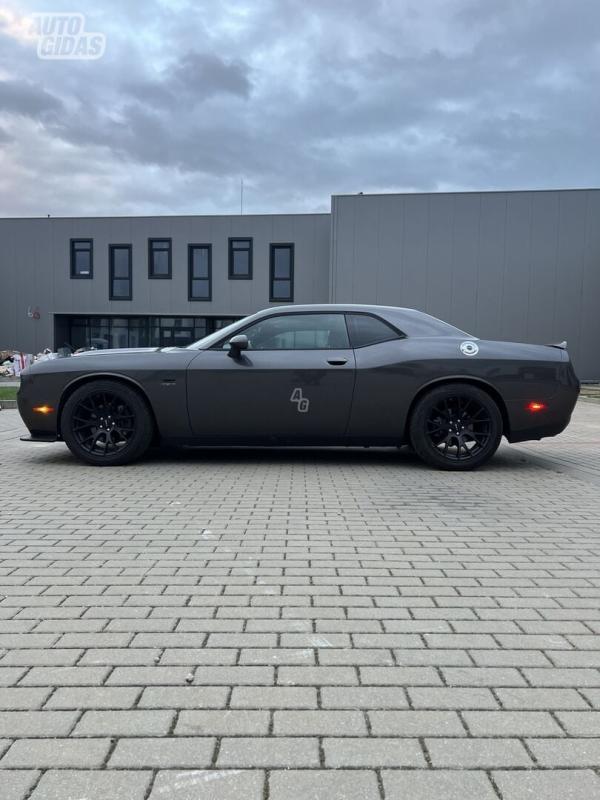 Dodge Challenger 2019 Viļņa vietnē Dodge Challenger 2019 Viļņa, ar dzinēja tilpumu 5.70 L un nobraukumu 50 tūkst. km par 22900 €, foto 7 vietnē AUTOMOTO.COM.LV