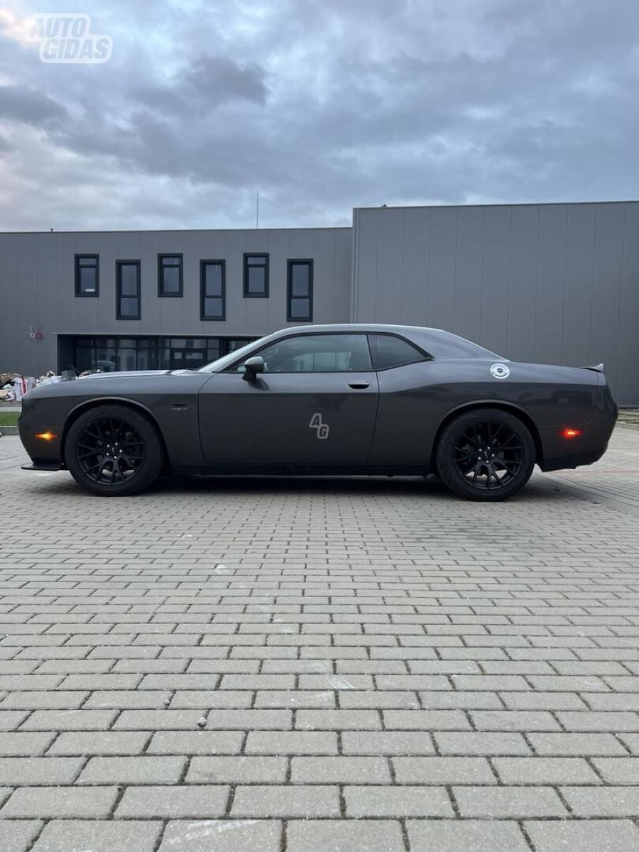 Dodge Challenger 2019 Viļņa, ar dzinēja tilpumu 5.70 L un nobraukumu 50 tūkst. km par 22900 €, foto 7 vietnē AUTOMOTO.COM.LV