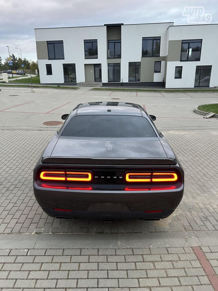 Dodge Challenger 2019 Viļņa, ar dzinēja tilpumu 5.70 L un nobraukumu 50 tūkst. km par 22900 €, foto 11 vietnē AUTOMOTO.COM.LV