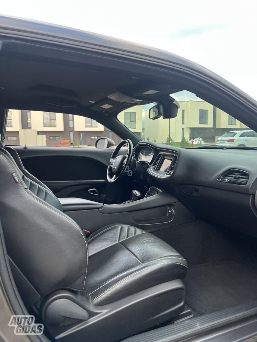 Dodge Challenger 2019 Viļņa, ar dzinēja tilpumu 5.70 L un nobraukumu 50 tūkst. km par 22900 €, foto 16 vietnē AUTOMOTO.COM.LV