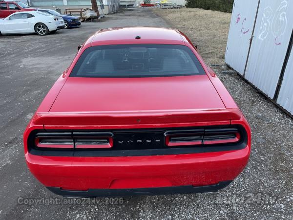 Dodge Challenger 2020 in Tallinn, with an engine capacity of 5.70 L and mileage of 55 thousand km for 19999 €, photo 7 on AUTOMOTO.COM.LV