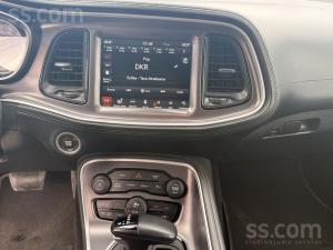Dodge Challenger 2020 in Daugavpils, with an engine capacity of 6.40 L and mileage of 68 thousand km for 37500 €, photo 24 on AUTOMOTO.COM.LV