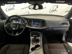 Dodge Challenger 2020 in Vilnius, with an engine capacity of 3.60 L and mileage of 130 thousand km for 16000 €, photo 4 on AUTOMOTO.COM.LV
