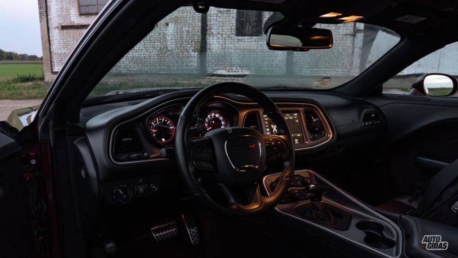 Dodge Challenger 2021 in Siauliai, with an engine capacity of 3.60 L and mileage of 65 thousand km for 22600 €, photo 8 on AUTOMOTO.COM.LV