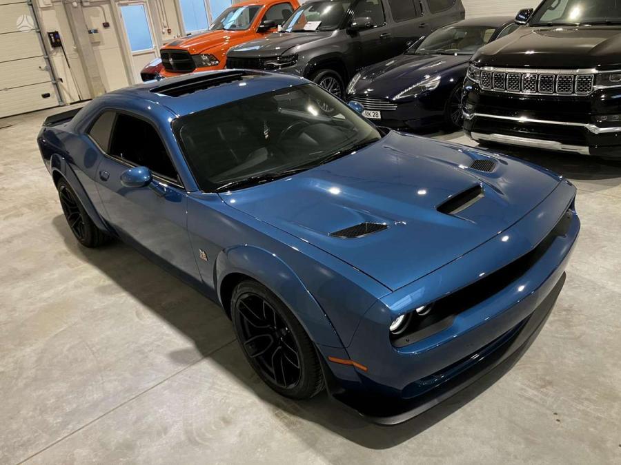 Dodge Challenger 2021 Klaipėda, ar dzinēja tilpumu 6.42 L un nobraukumu 52 tūkst. km par 39325 €, foto 3 vietnē AUTOMOTO.COM.LV