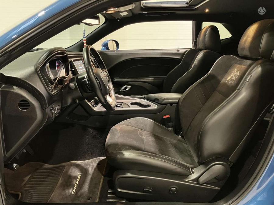 Dodge Challenger 2021 Klaipėda, ar dzinēja tilpumu 6.42 L un nobraukumu 52 tūkst. km par 39325 €, foto 13 vietnē AUTOMOTO.COM.LV