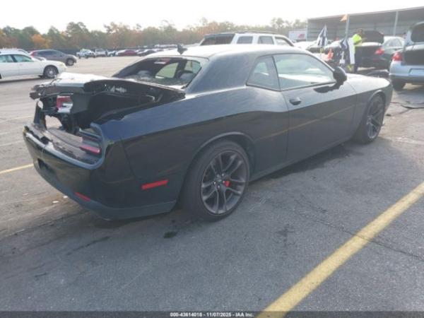 Dodge Challenger 2022 in Klaipeda, with an engine capacity of 0.00 L and mileage of 0 thousand km for 18425 €, photo 4 on AUTOMOTO.COM.LV