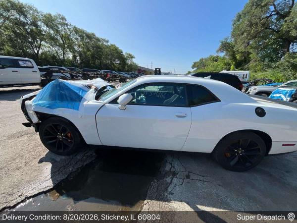 Dodge Challenger 2022 in Siauliai, with an engine capacity of 3.60 L and mileage of 32 thousand km for 8500 €, photo 6 on AUTOMOTO.COM.LV