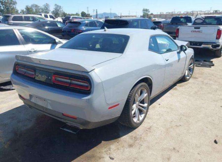 Dodge Challenger 2022 in Siauliai, with an engine capacity of 3.60 L and mileage of 47 thousand km for 10200 €, photo 6 on AUTOMOTO.COM.LV