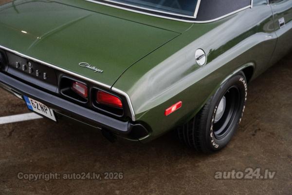 Green Dodge Challenger 1972 in Tallinn, with an engine capacity of 5.20 L and mileage of 105 thousand km for 49950 €, photo 4 on AUTOMOTO.COM.LV